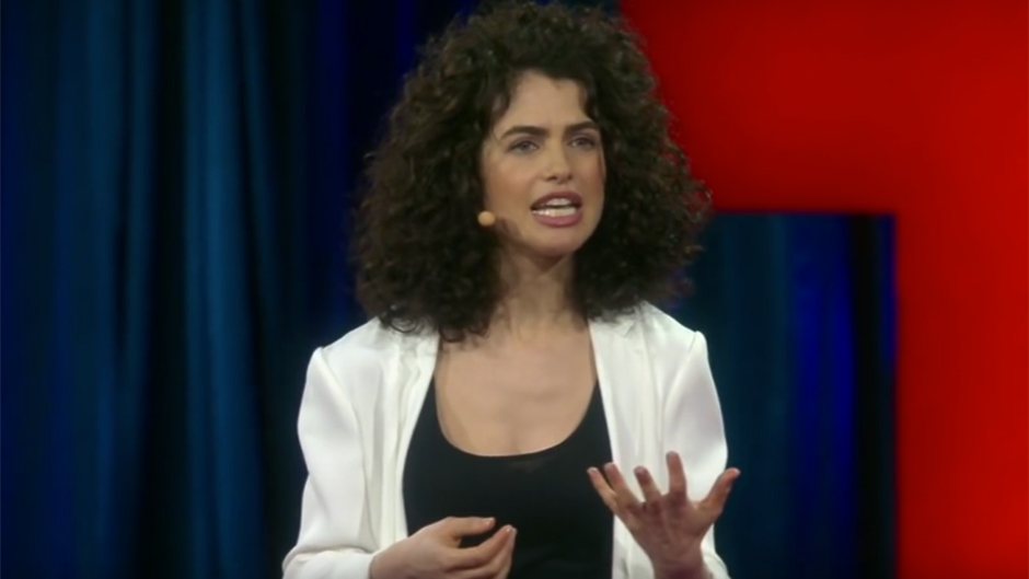 Ова е новата девојка на Бред Пит (видео) - Канал 5